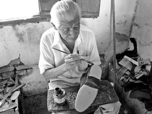 Profissões resistem ao tempo e às modernidades - Diário Corumbaense